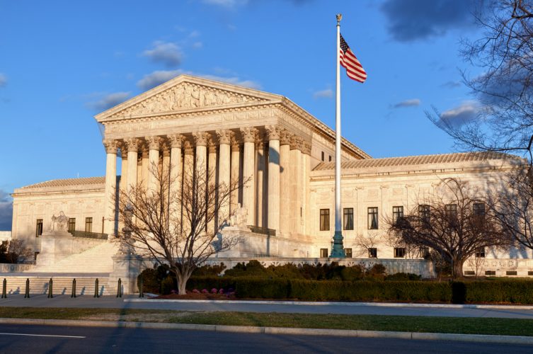 Former Supreme Court Justice Sandra Day O'Connor Announces Dementia ...